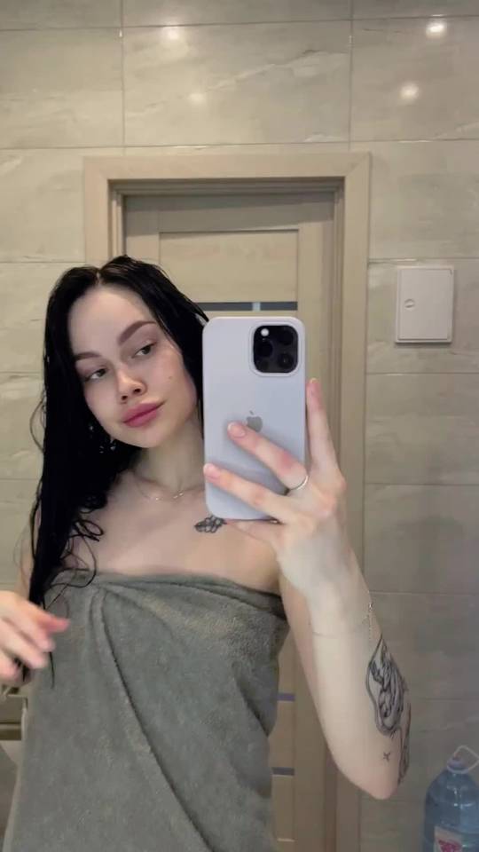 Wanna lick those cute rounded nipples | Scrolller