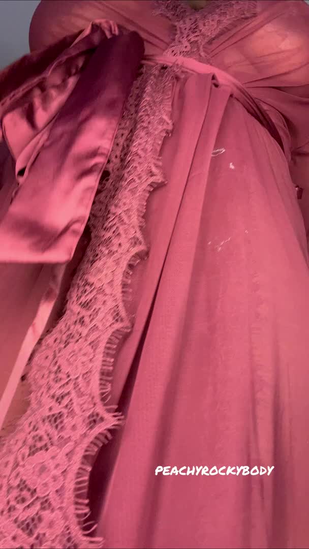 Want a midnight snack? 🤤 | Scrolller