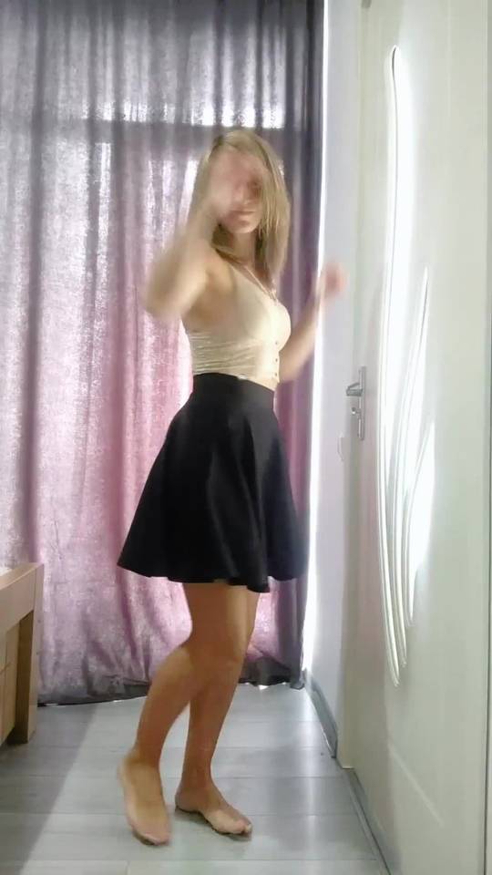 want to have a peak :))) | Scrolller