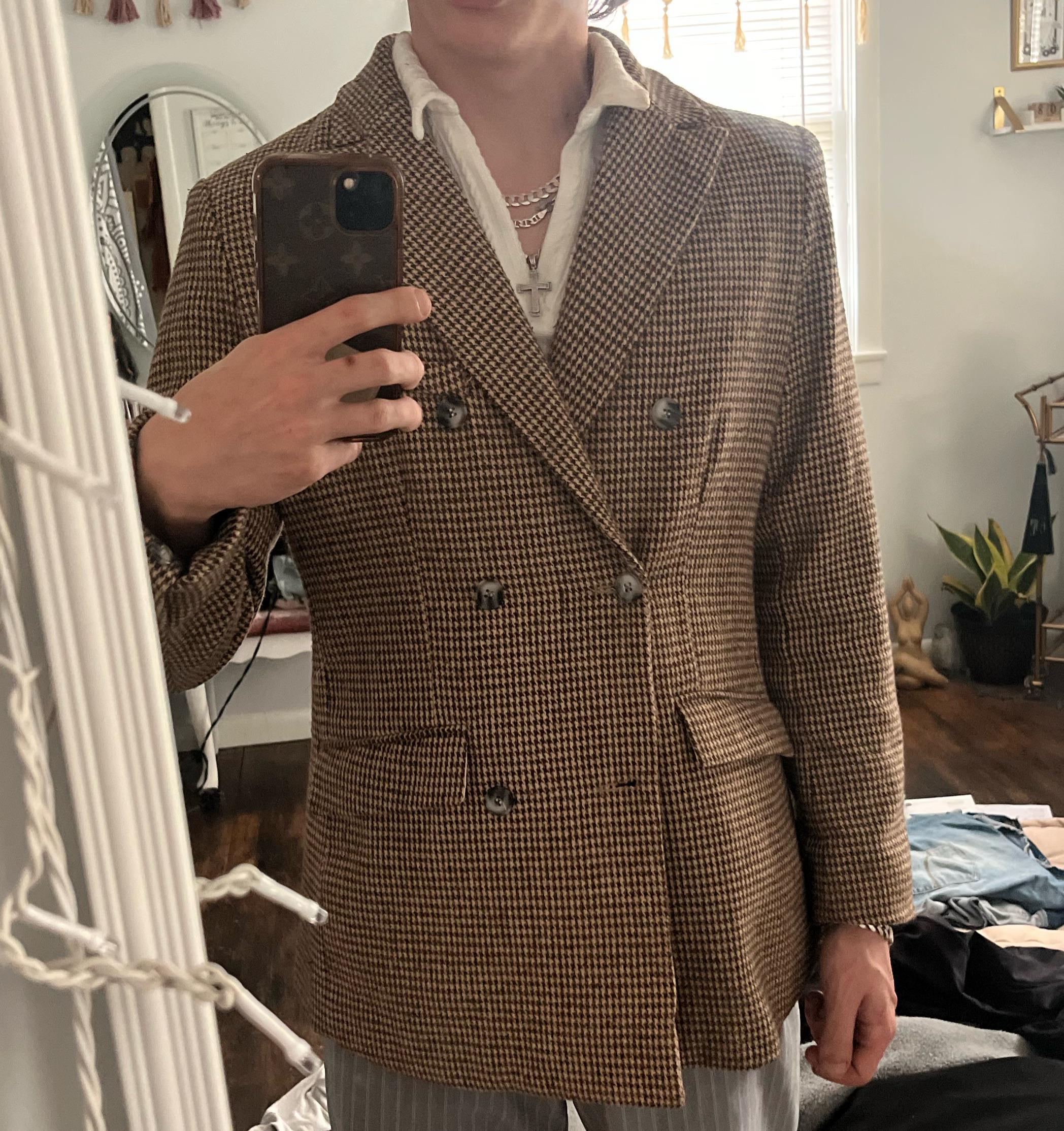 Wanted to show off my brown houndstooth jacket | Scrolller