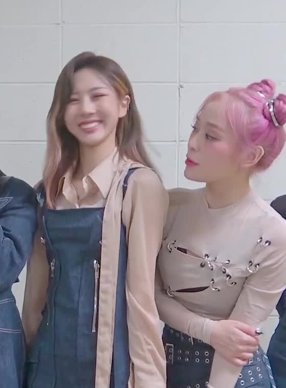 Weaponized hair | Scrolller