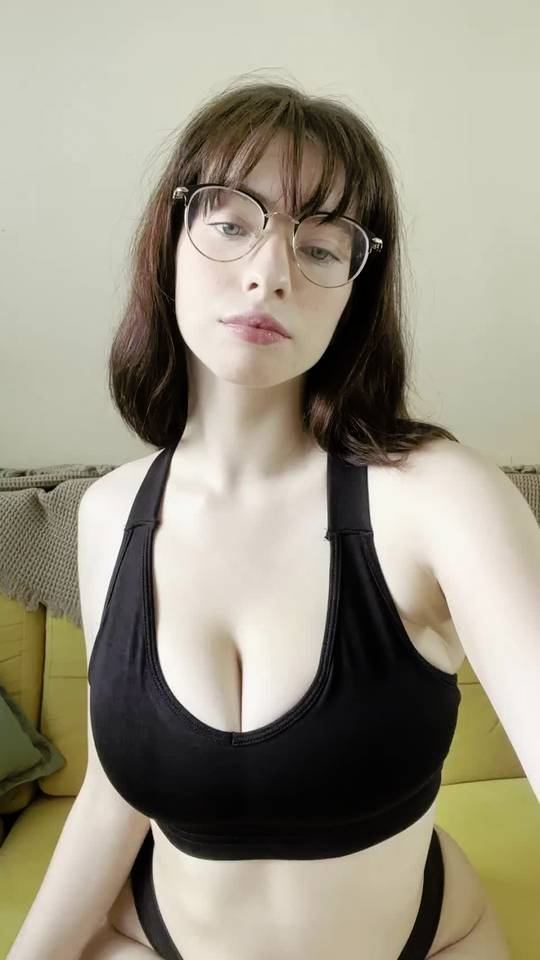 Welcome to titty heaven | Scrolller