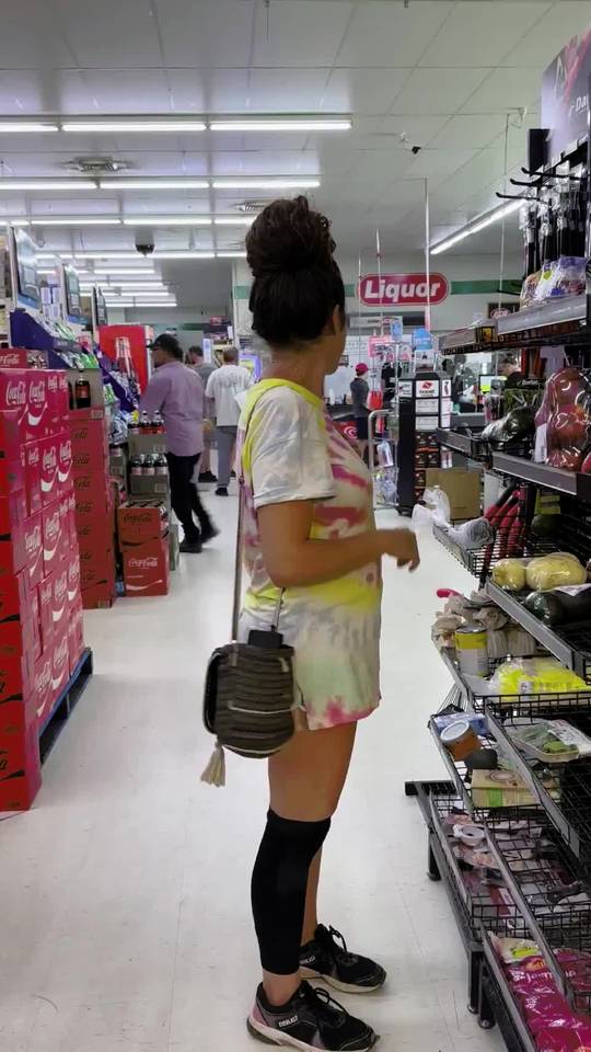 Well Hello there | Scrolller