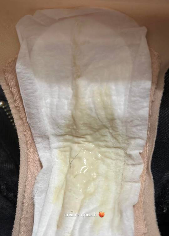 Wet and creamy, would look even better on your face. | Scrolller