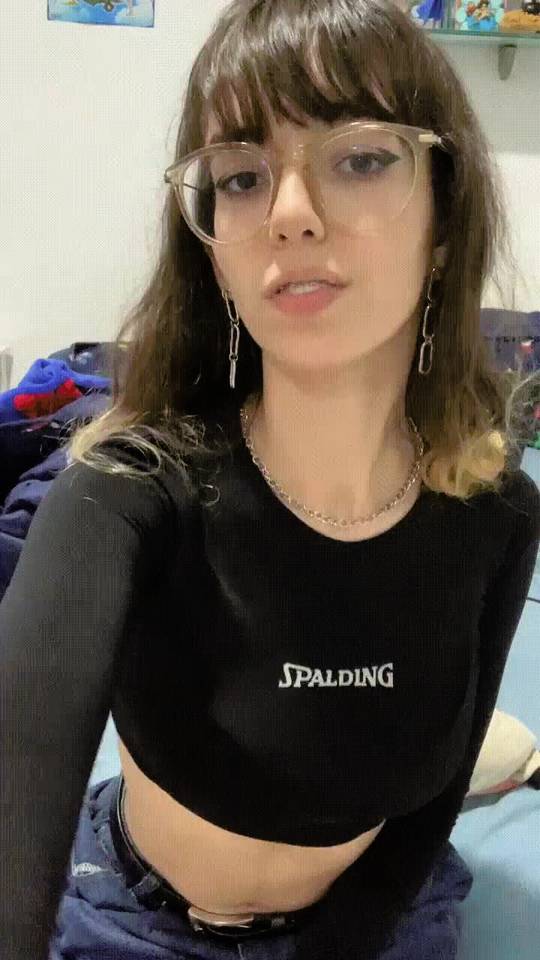 Who doesn't love a nice pair of teen boobies? 18yo | Scrolller