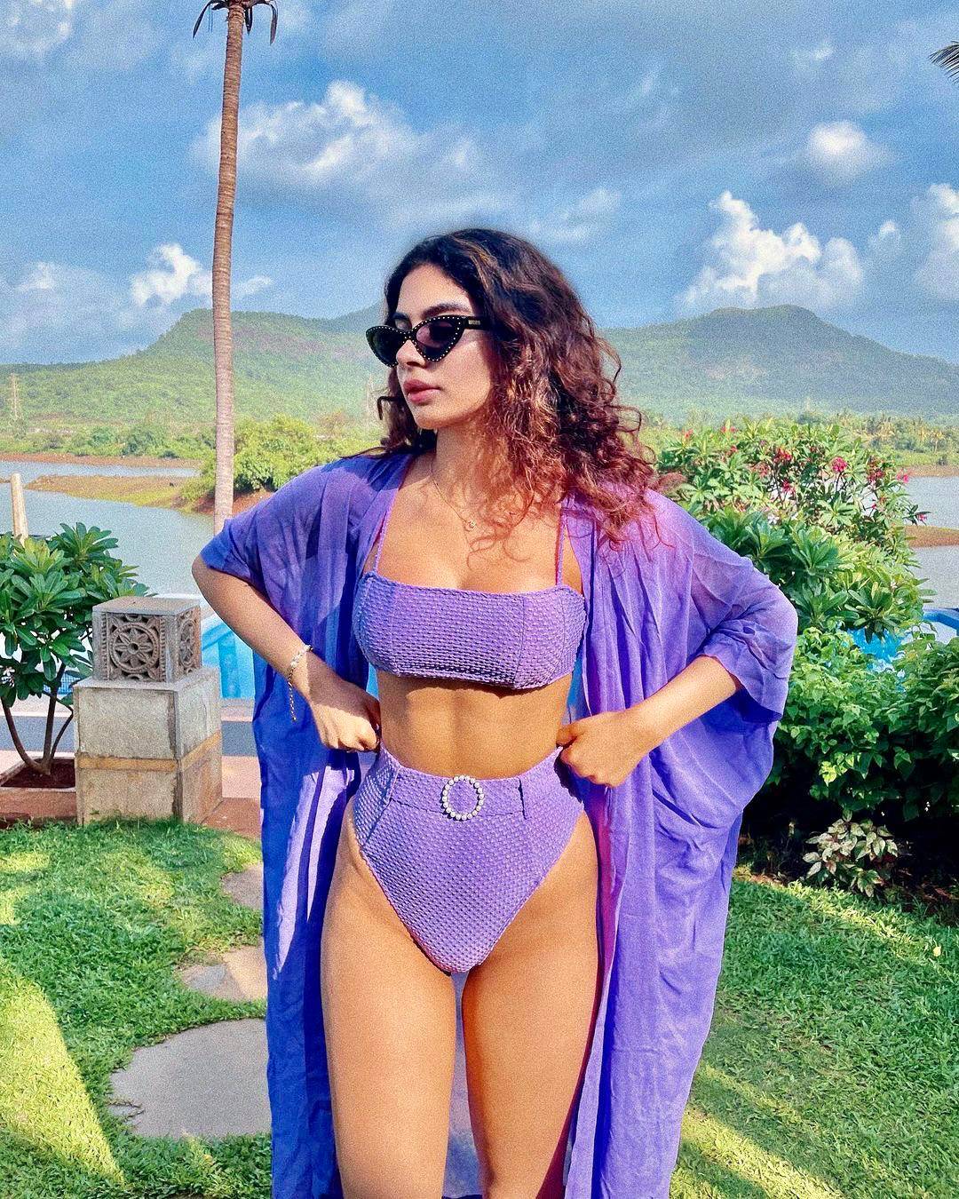 Who wants my sister’s insta ? Msg me | Scrolller