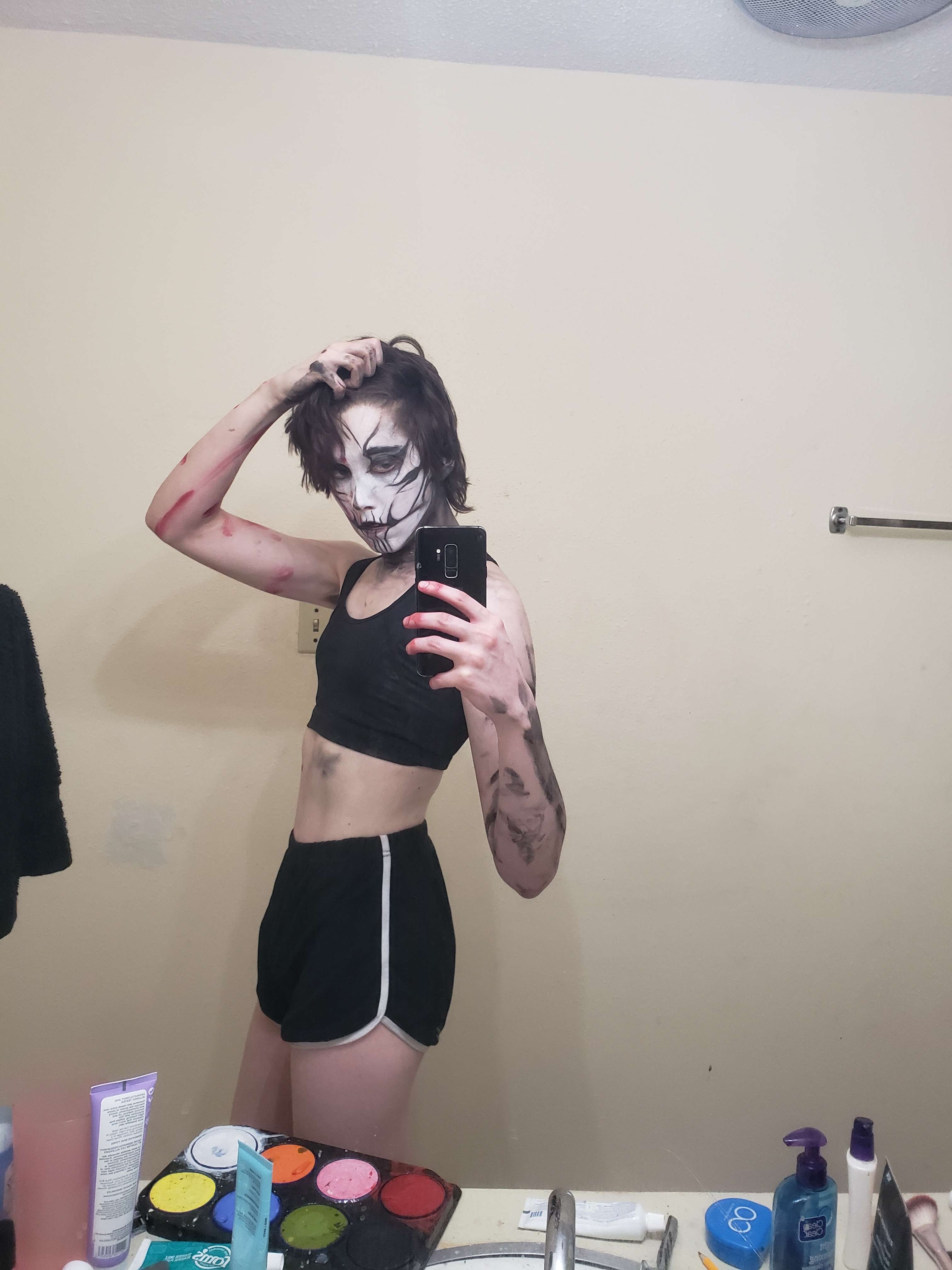 Who wants to get topped by a tall skeleton b*tch? | Scrolller