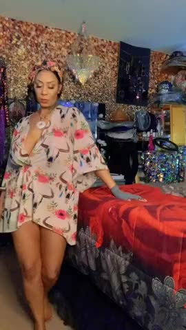 Work it mama | Scrolller