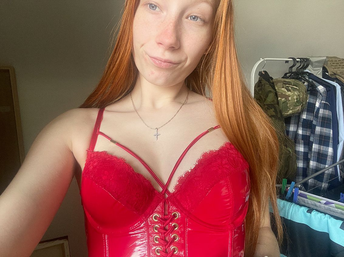 would you cum on a ginger girls tits? | Scrolller