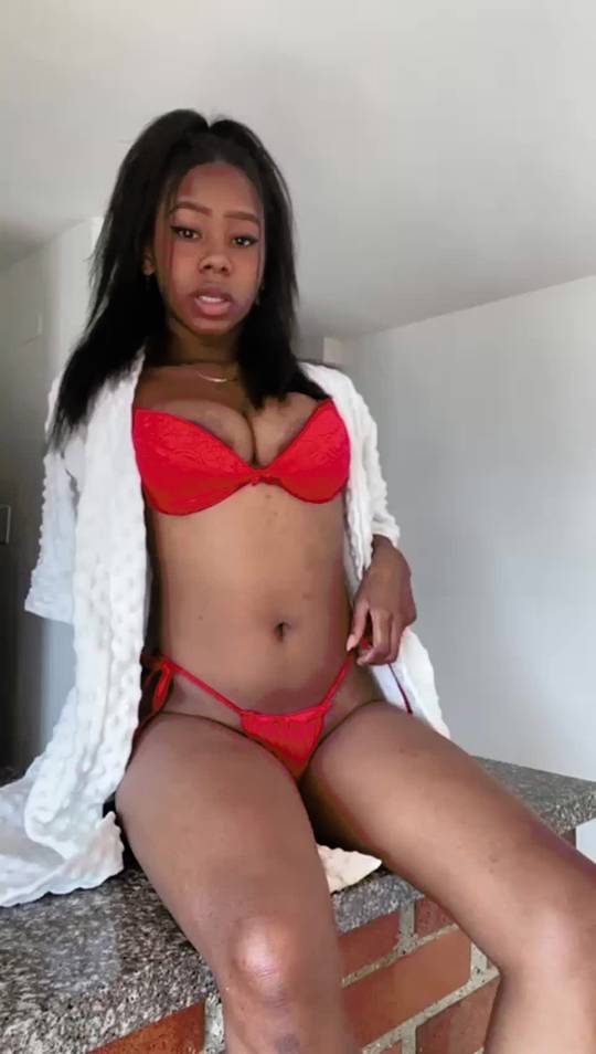 Would you breed me if I asked you nicely? | Scrolller