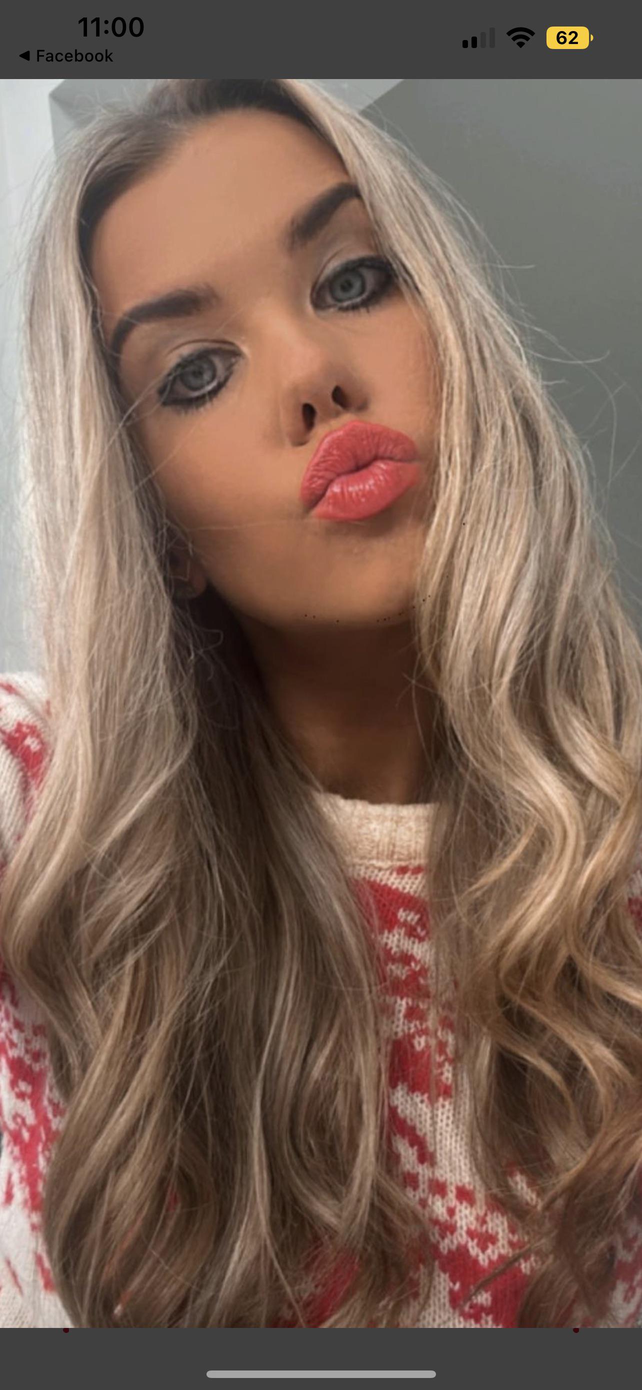 Yes pleaseeee | Scrolller