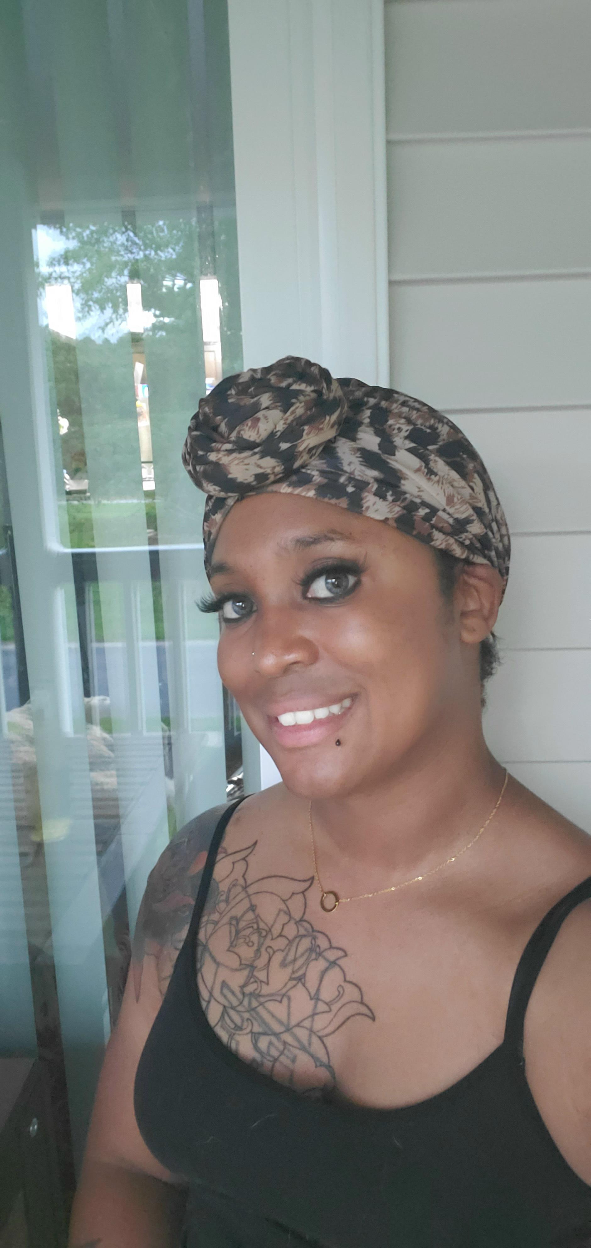 You glow different when you're happy | Scrolller