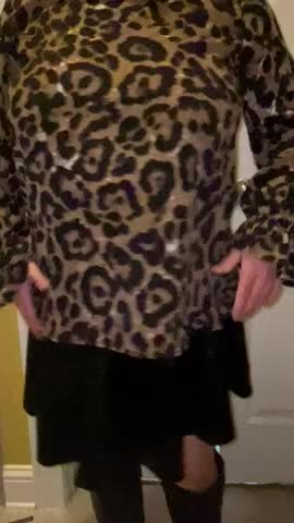 You’re gonna hear me roar, or moan (f) | Scrolller