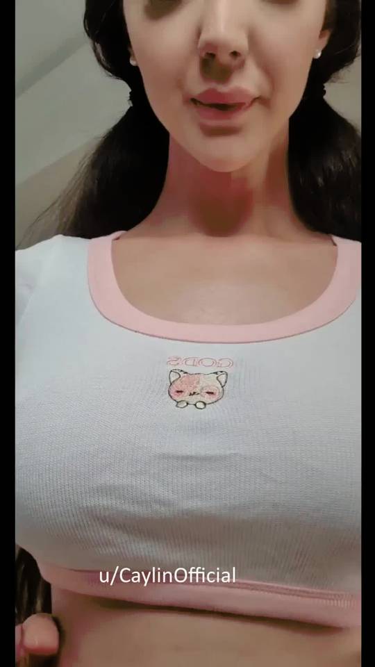 Big Tits On Slim Frame Scrolller