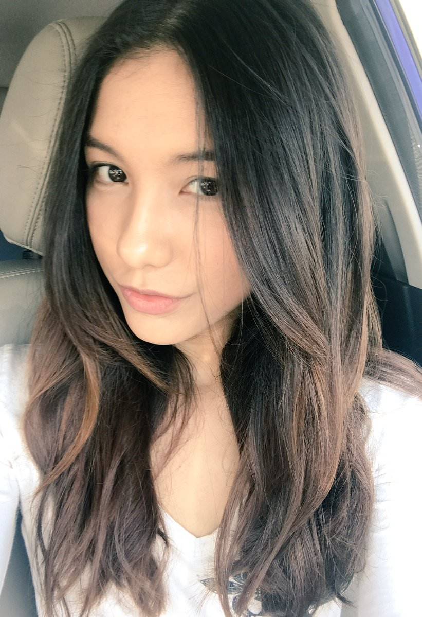 1/2 Spanish & Japanese Melody Wylde | Scrolller