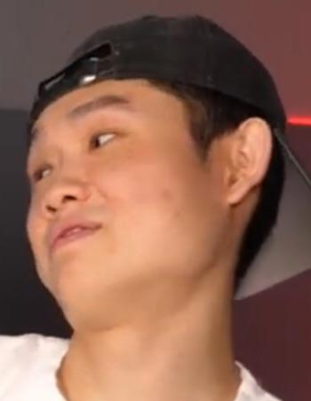 10/10 henry face | Scrolller