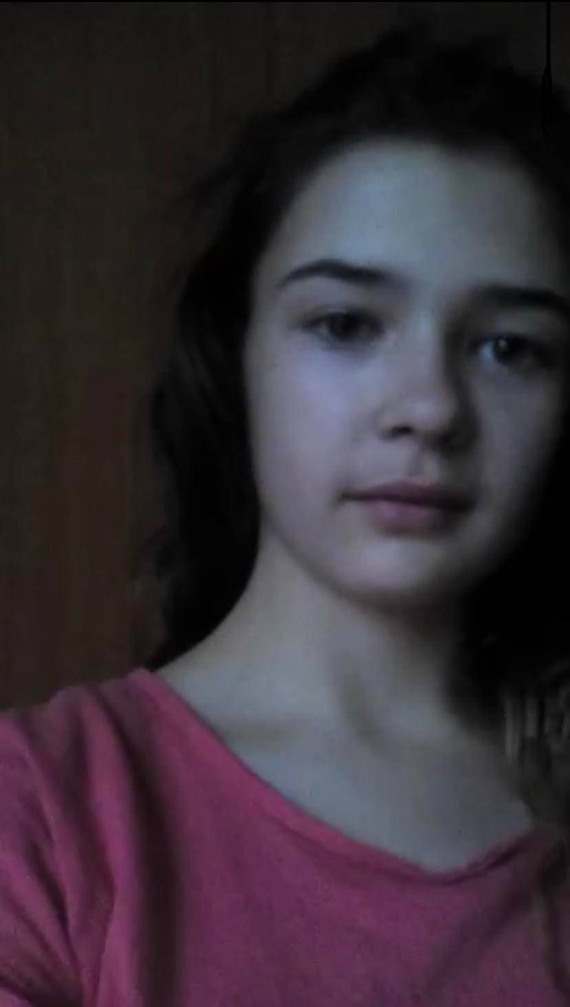 [14 F] please be honest | Scrolller