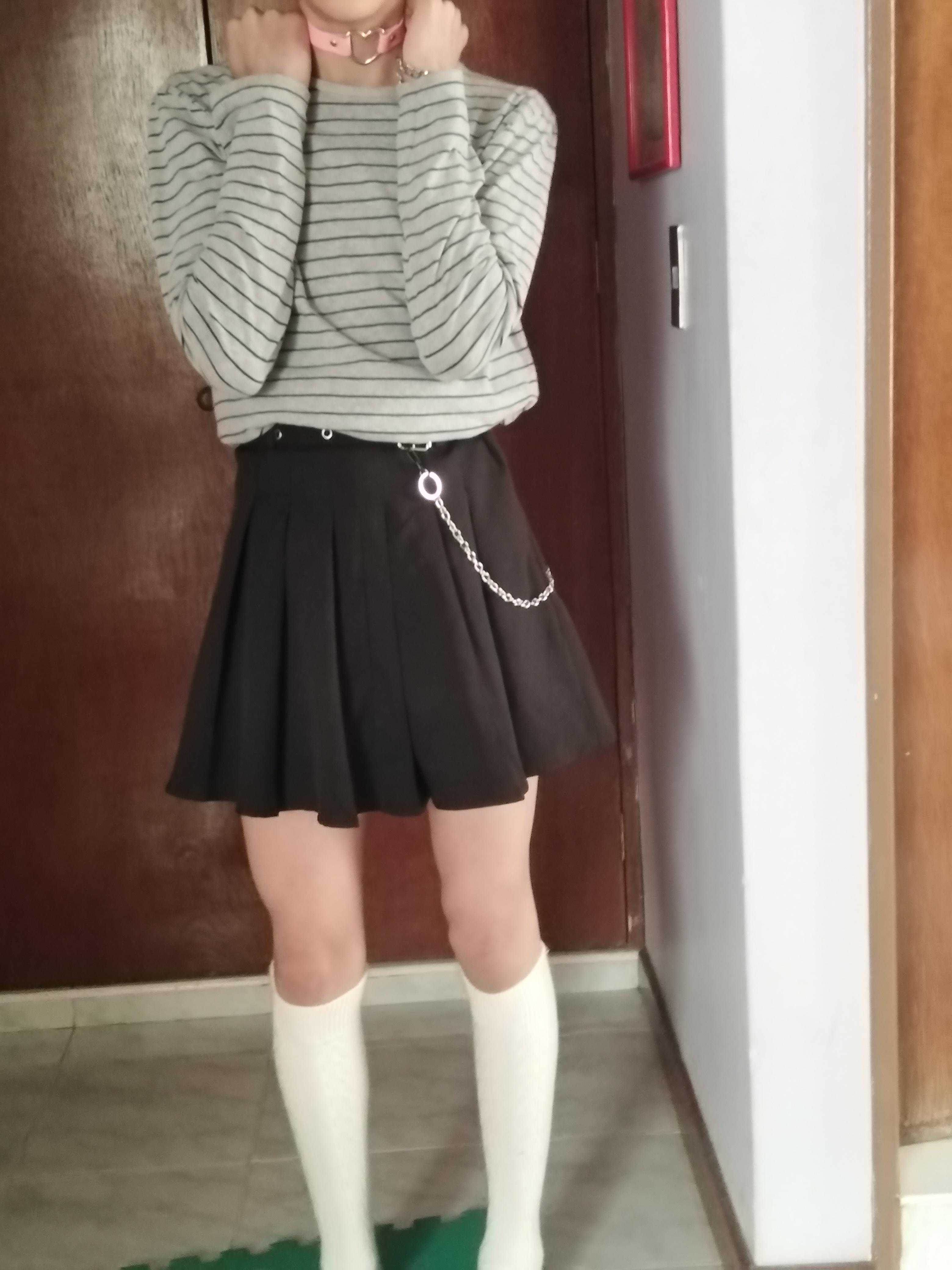 (14 MtF) SKIRT GO SPINNY!!! and i finally got my first choker :3 im having the best week of my ...