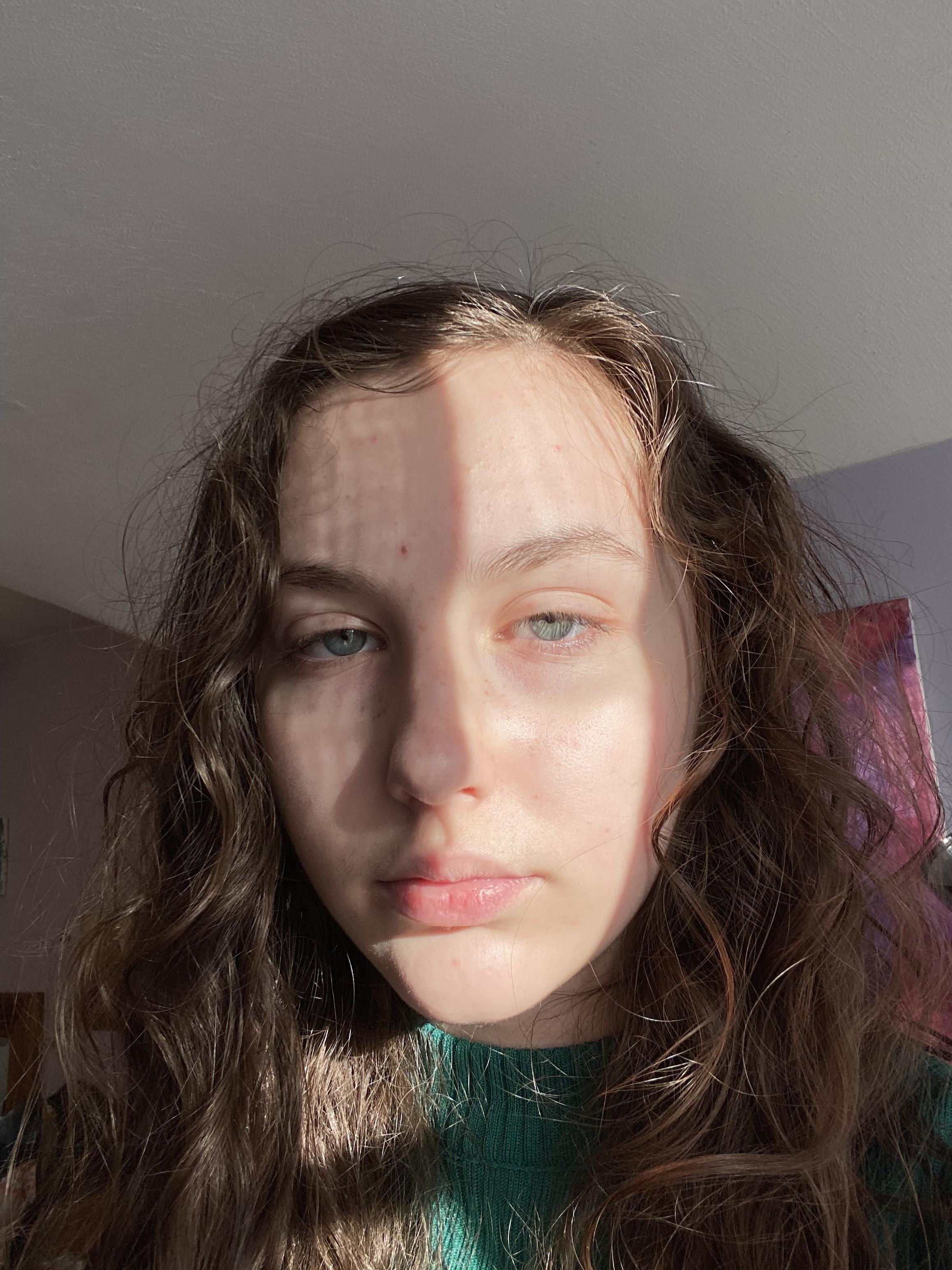 [15f] i like the lighting | Scrolller