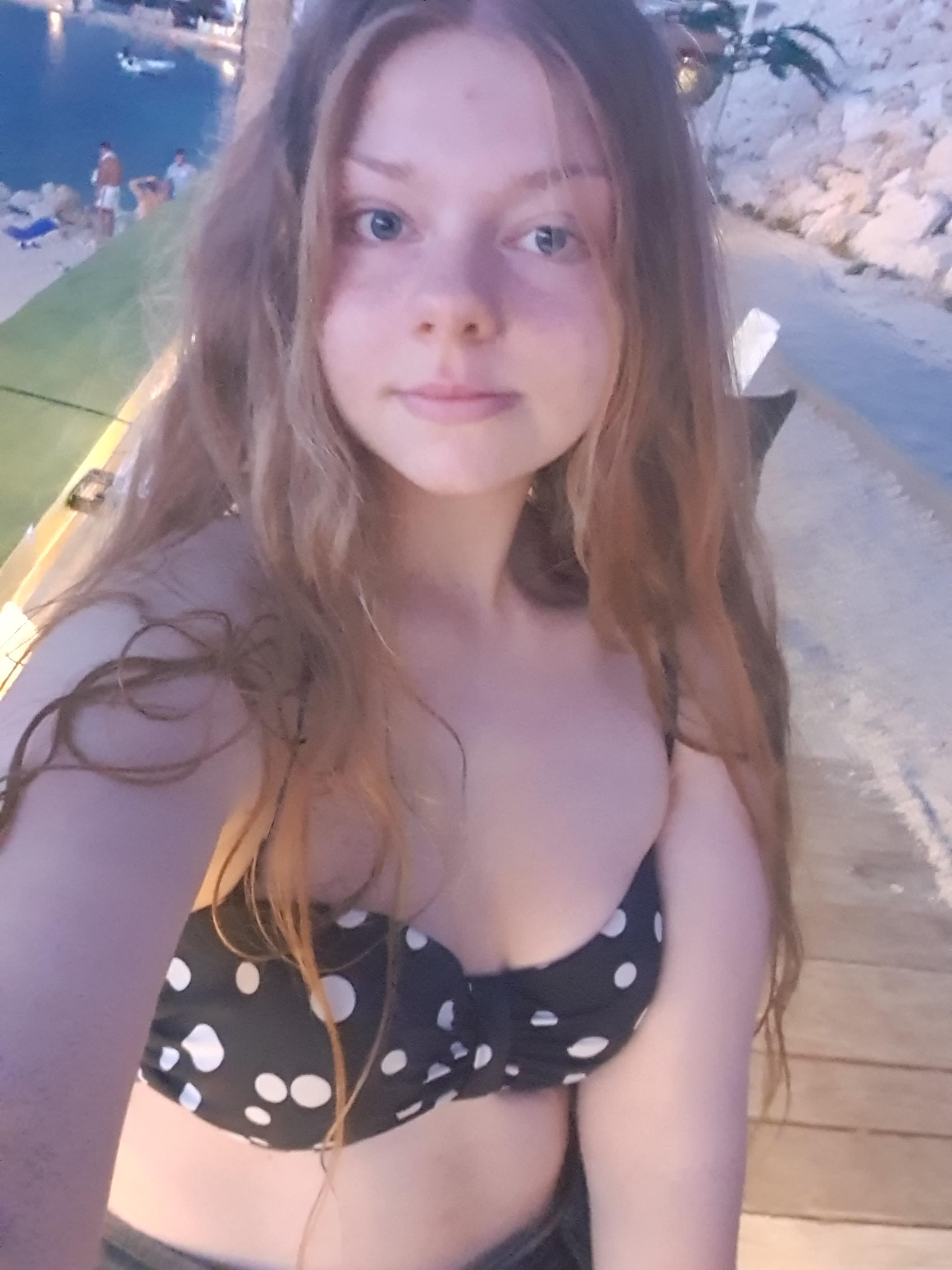 [15f] thoughs? | Scrolller