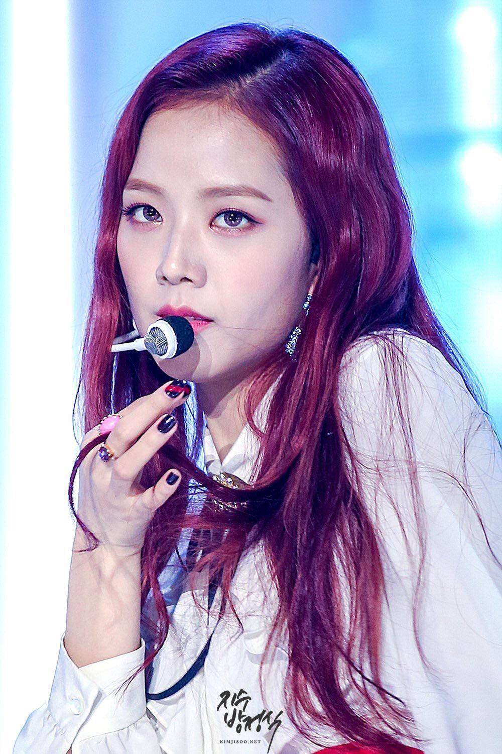 161119 Jisoo | Scrolller