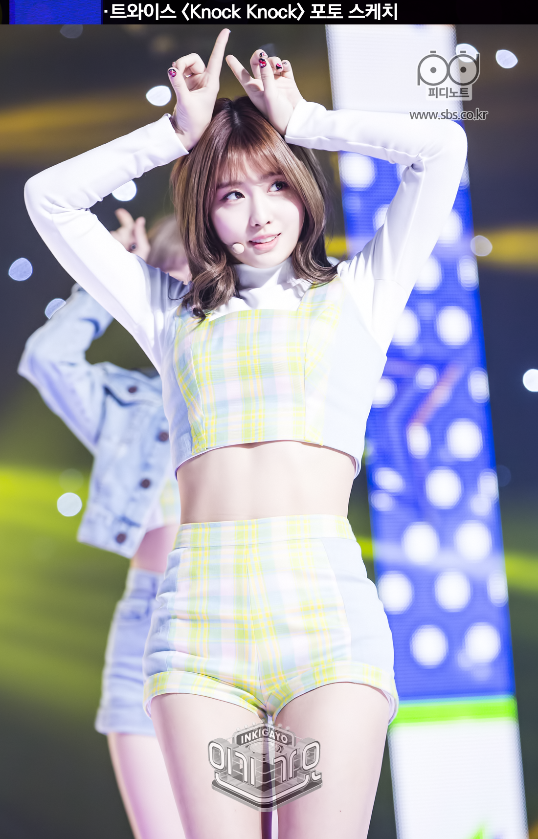 170312 Momo | Scrolller