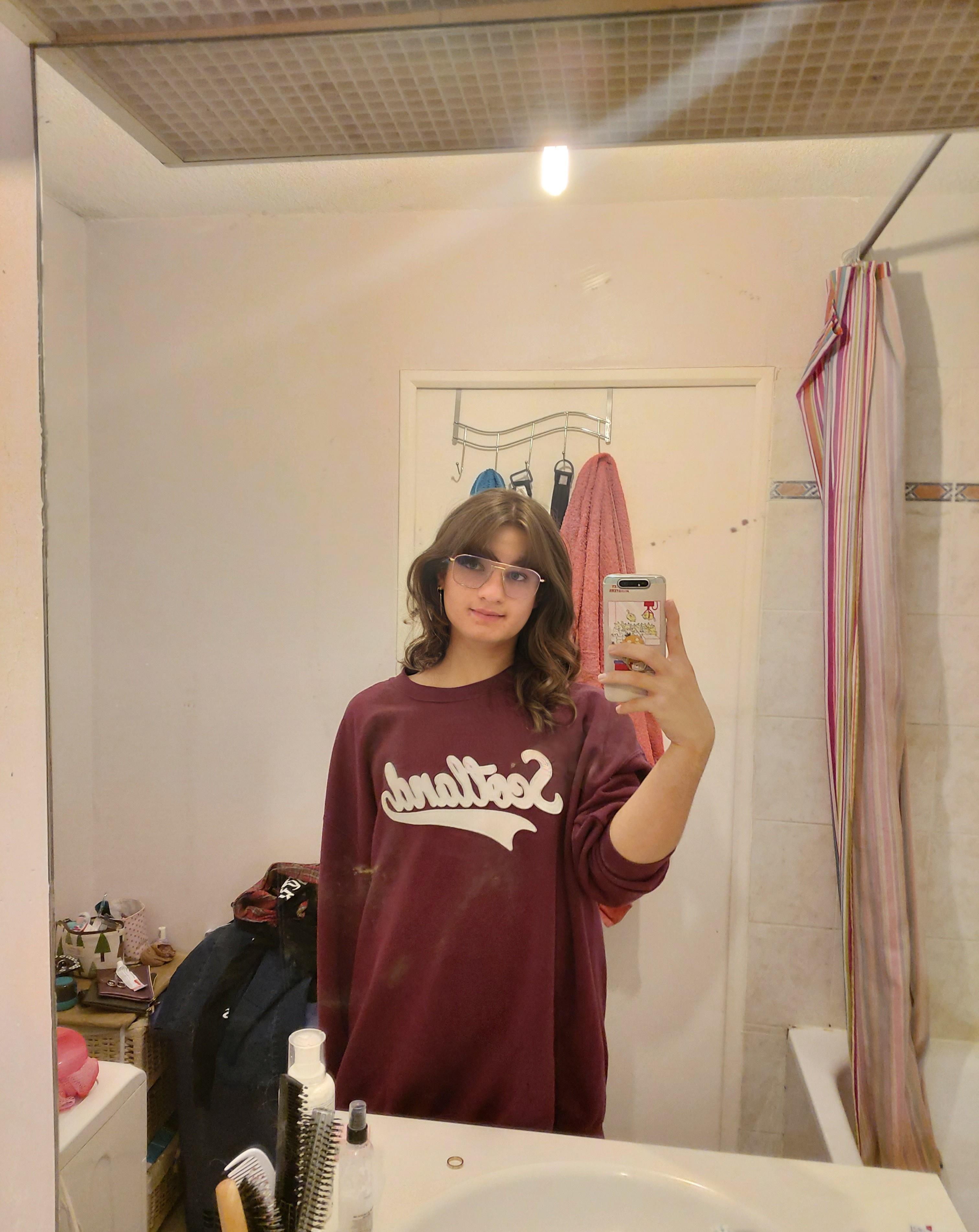 18/f am I passable right now ? | Scrolller