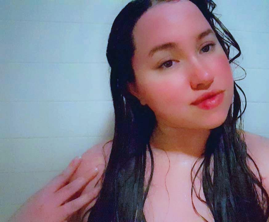 (18+) Shower. | Scrolller