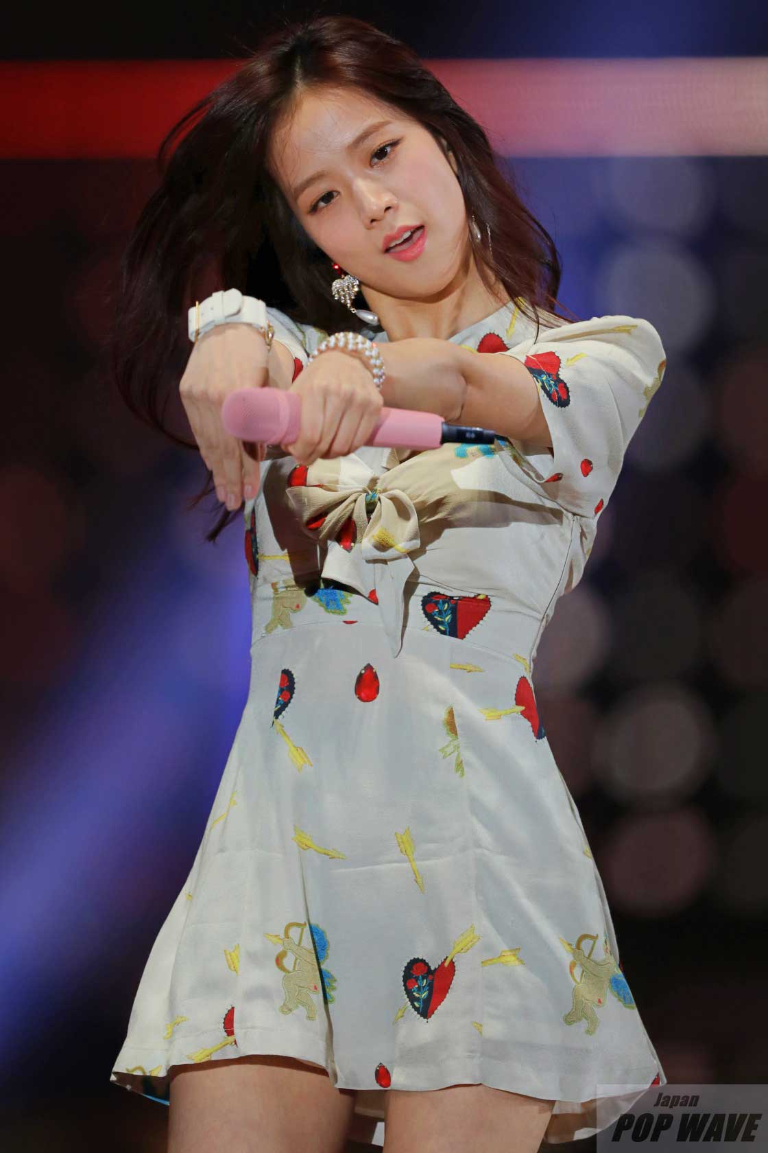 180331 Jisoo | Scrolller