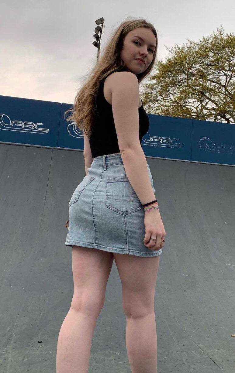 (19) my sister | Scrolller