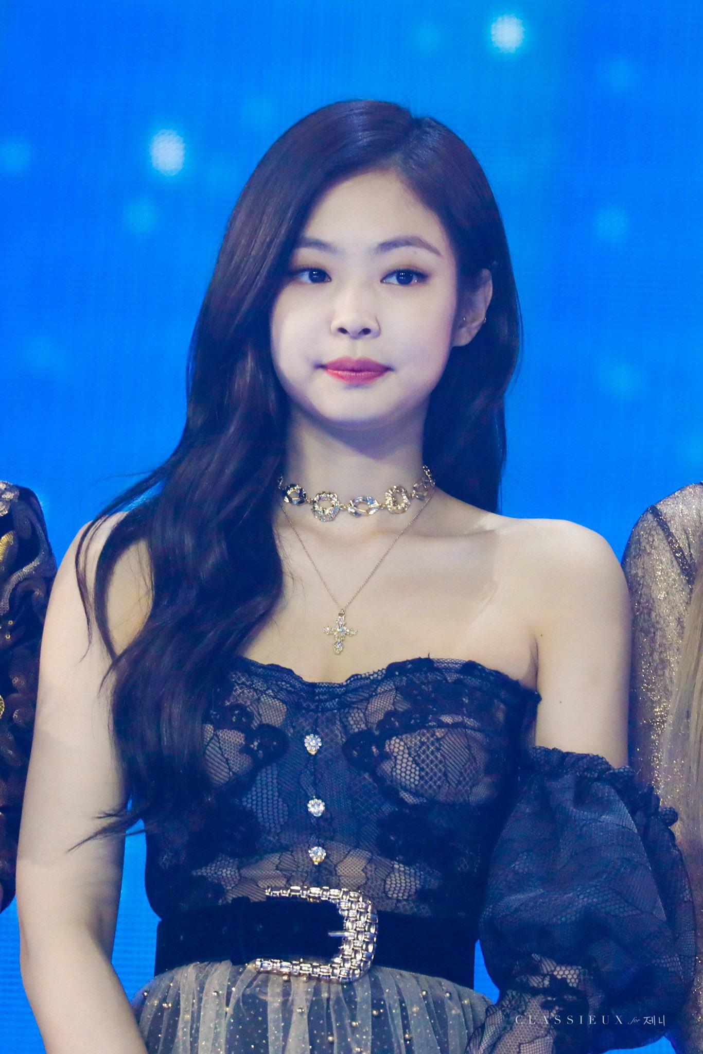 190105 Jennie | Scrolller