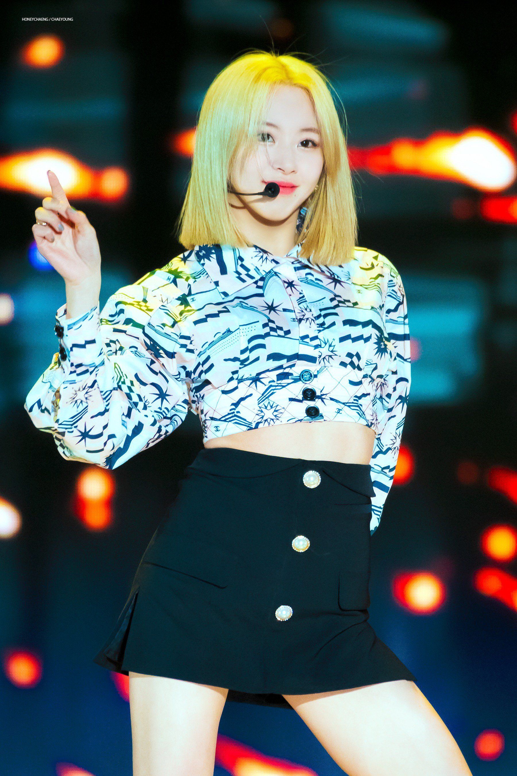 190115 Chaeyoung | Scrolller