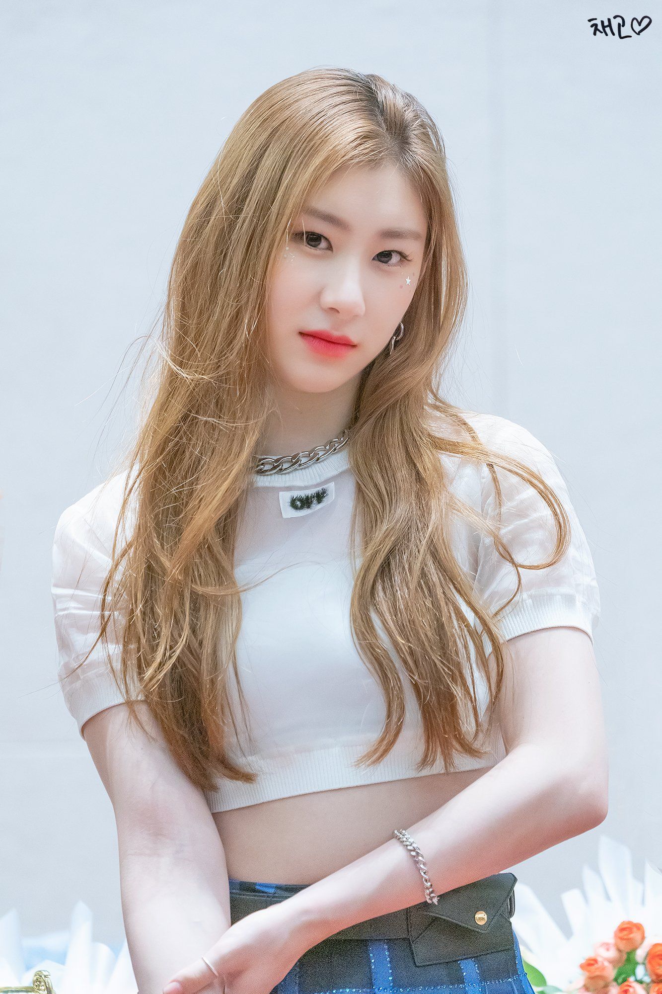 190901 Chaeryeong | Scrolller