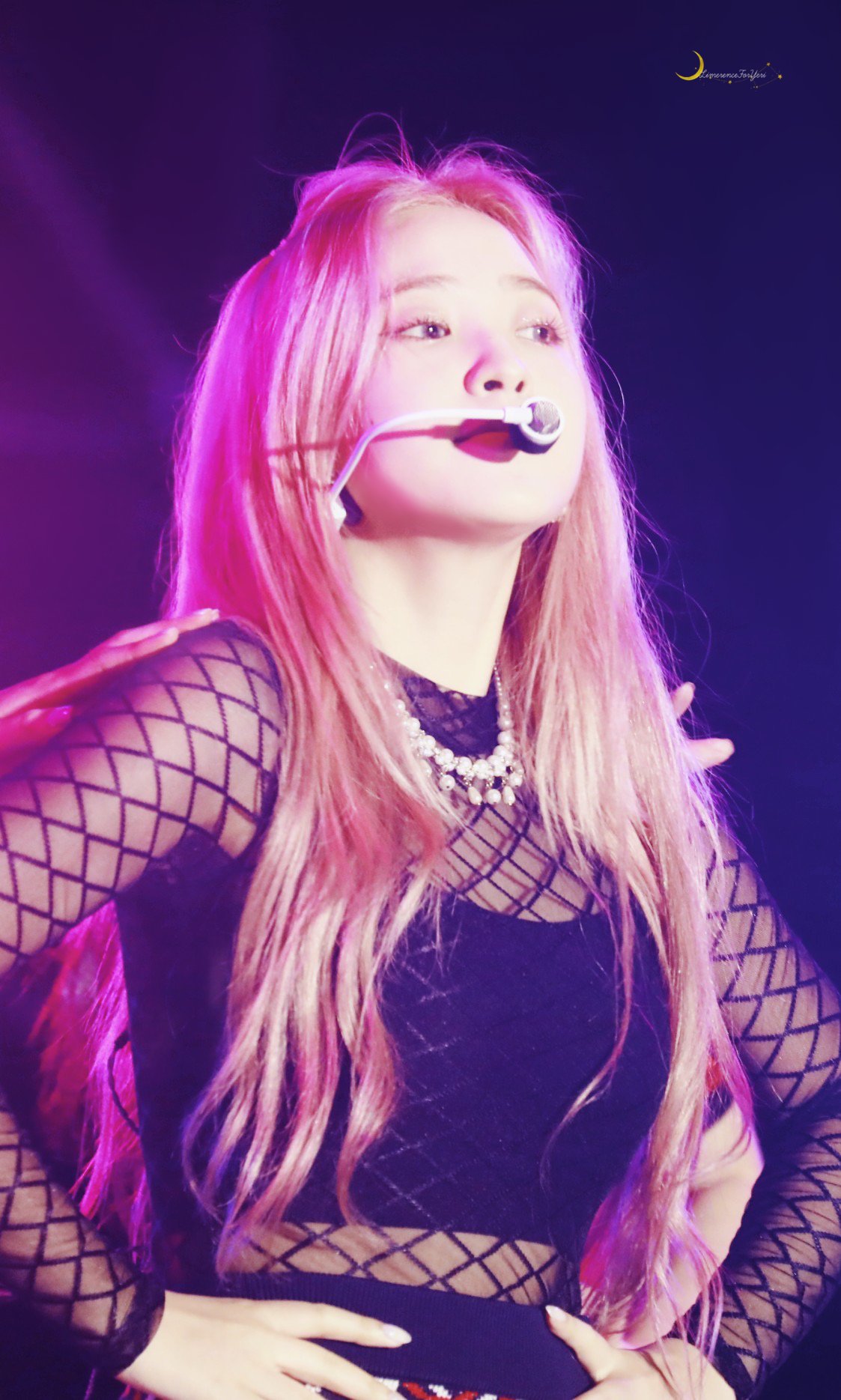 191005 Yeri | Scrolller