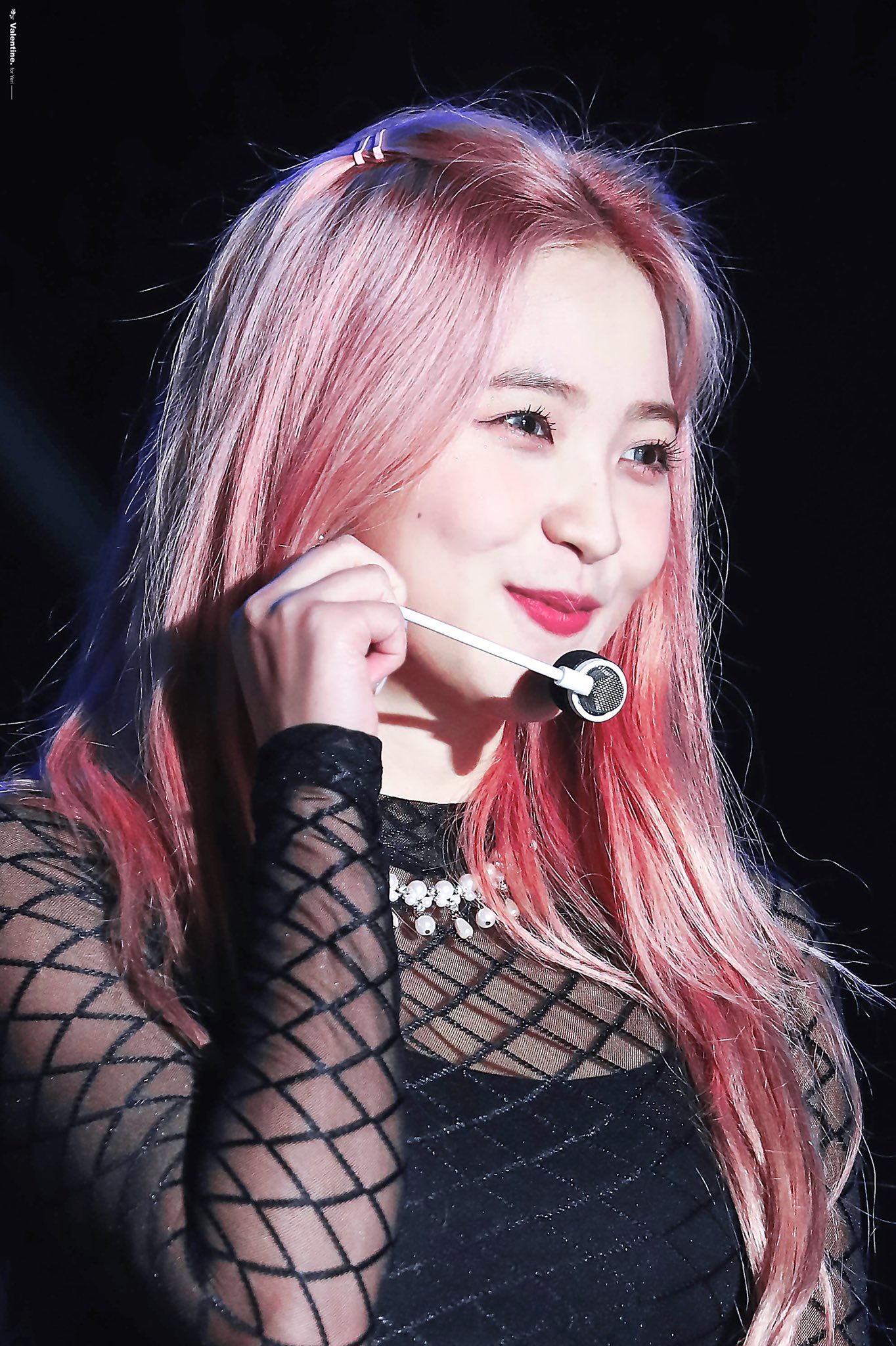 191005 Yeri | Scrolller