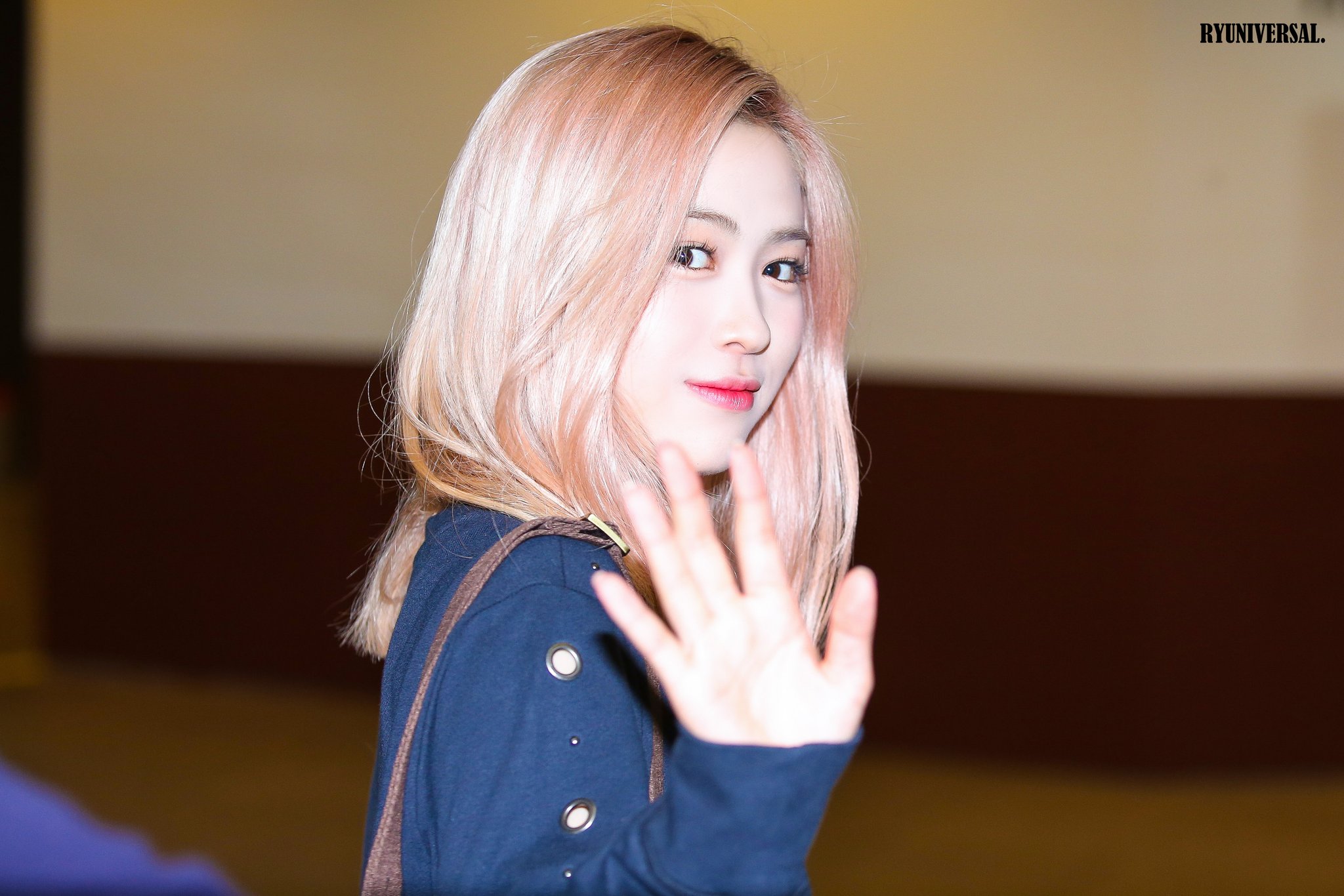 191018 Ryujin | Scrolller