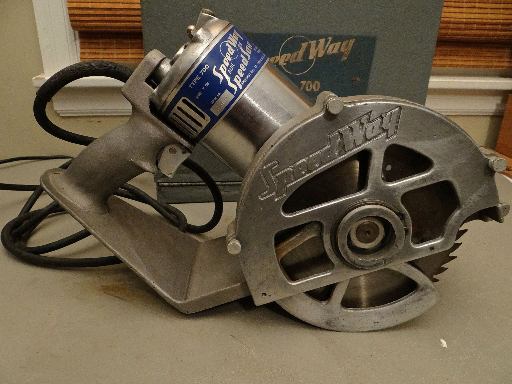 1930s Speedway Circular Saw | Scrolller