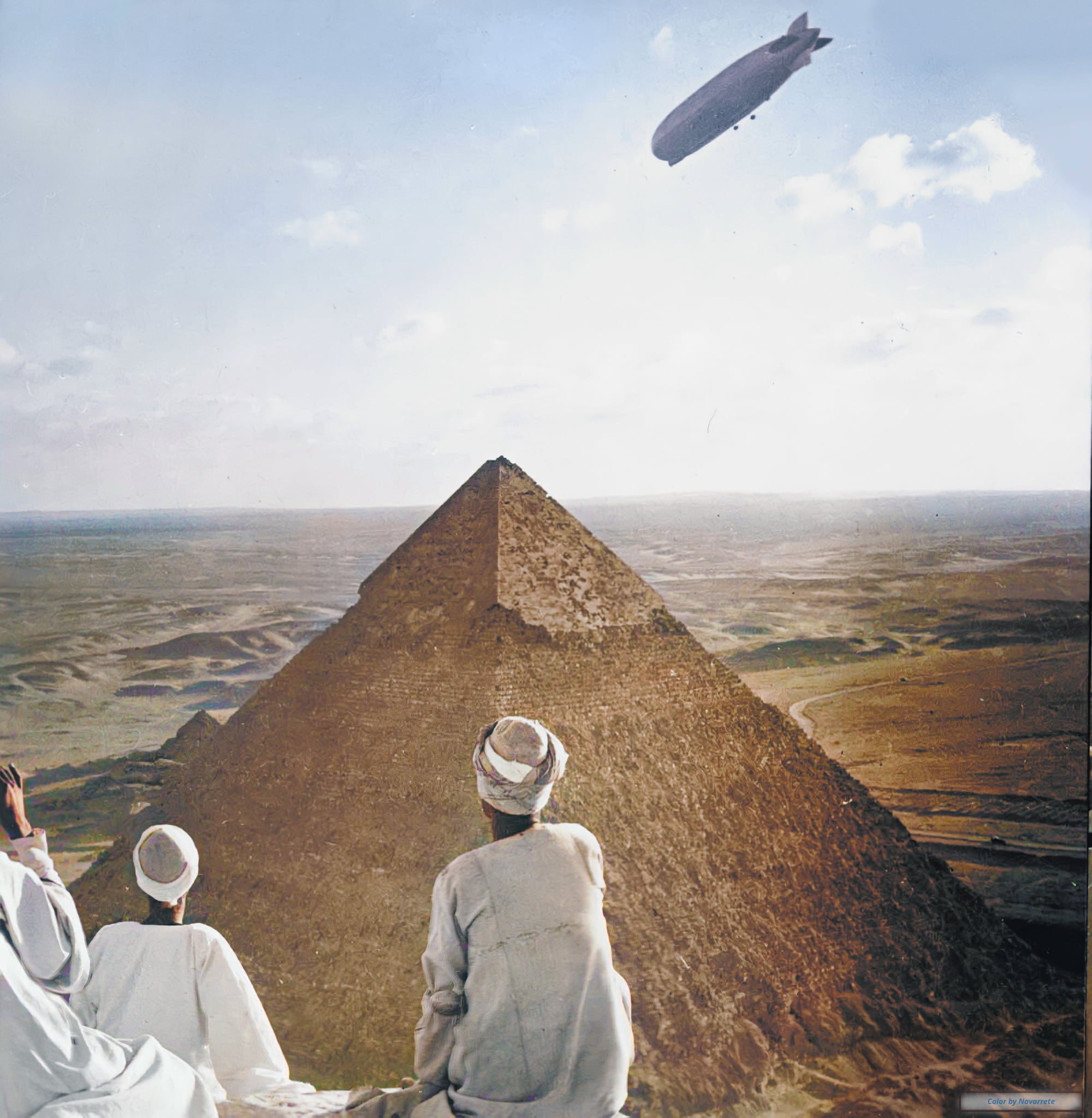 1931. The Graf Zeppelin flies over the Great Pyramid | Scrolller