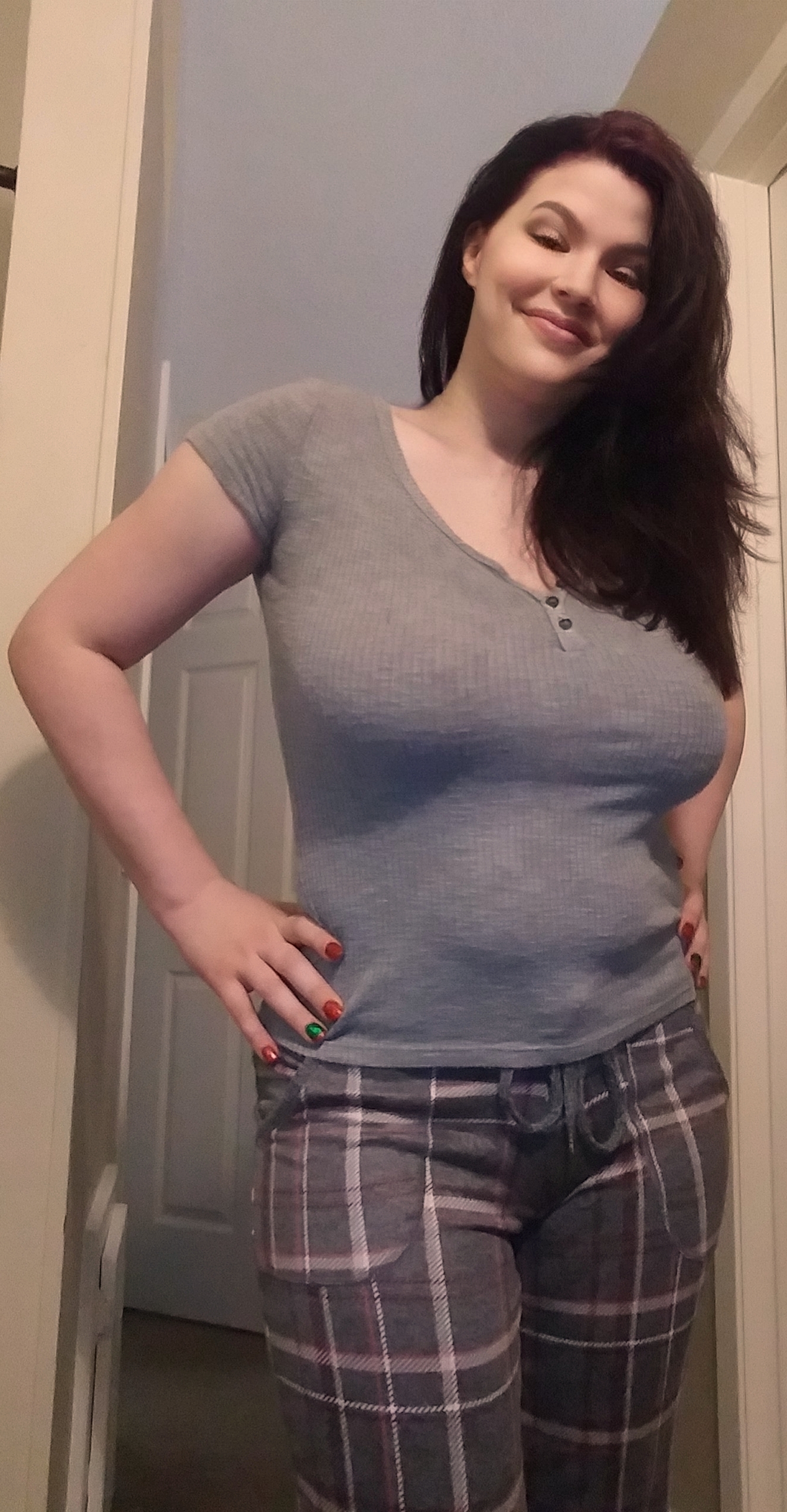 1st Post here | Scrolller