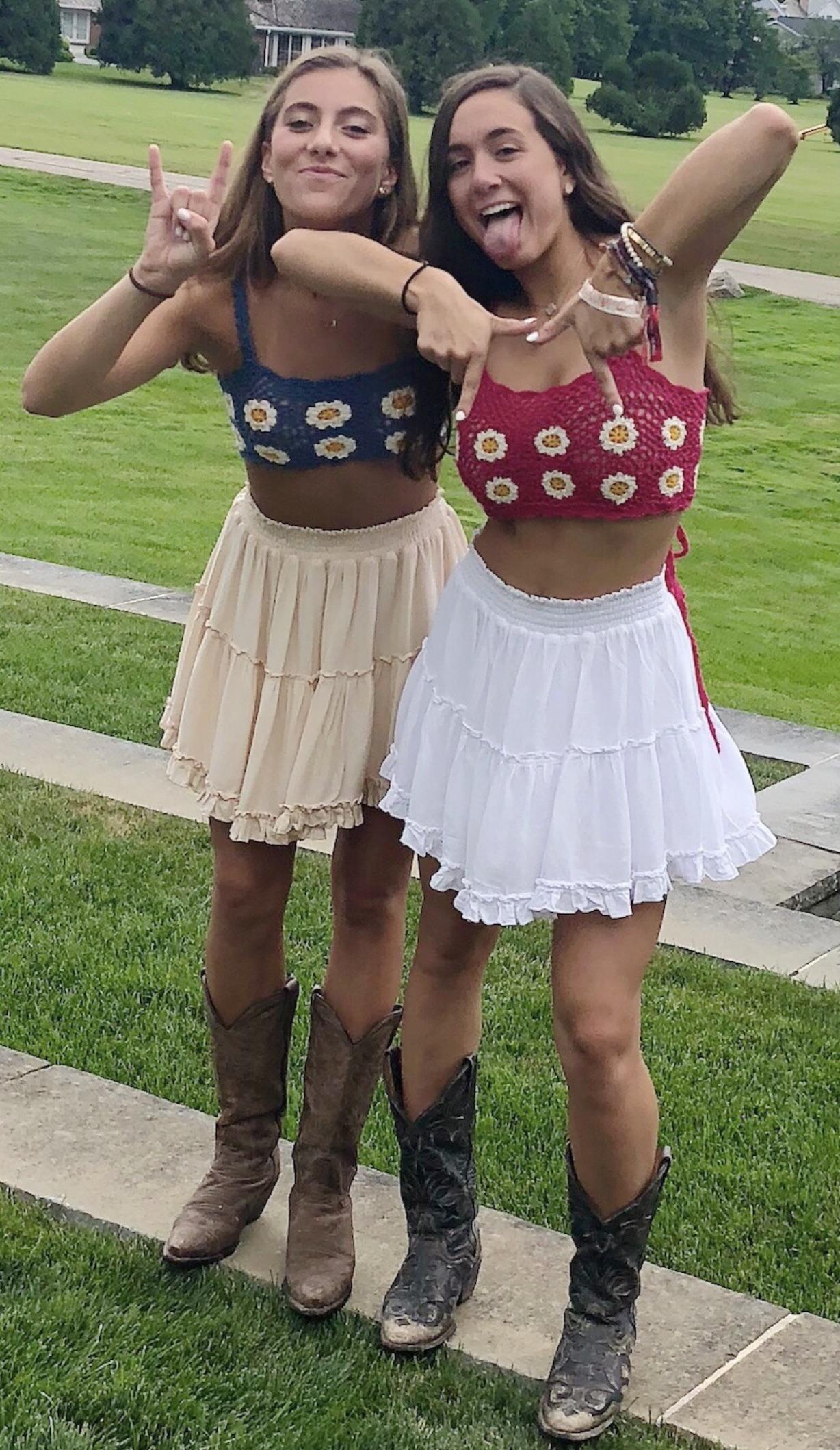 [2] College cuties! | Scrolller