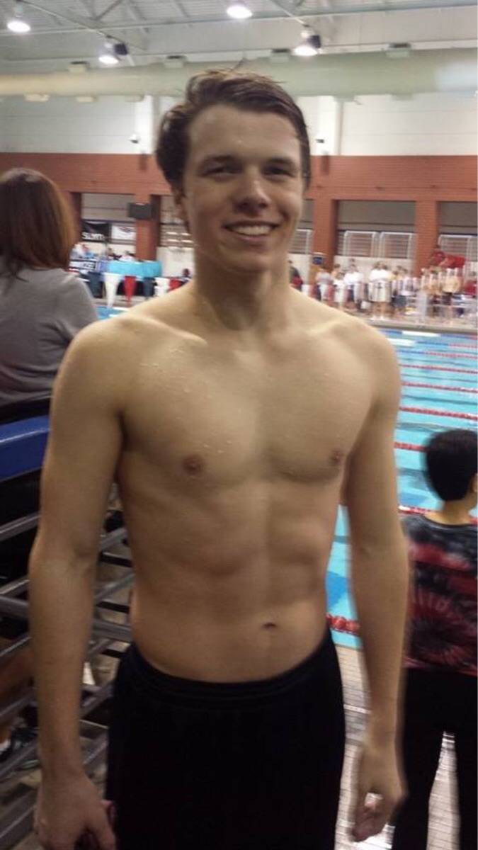 20 y/o swimmer | Scrolller