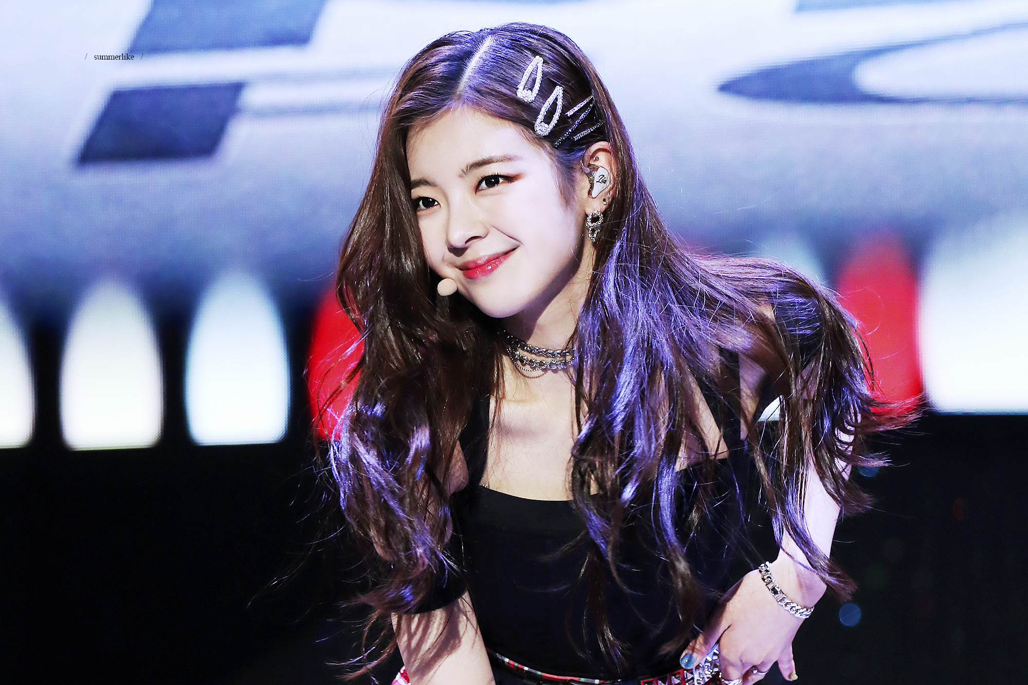 200218 Lia | Scrolller