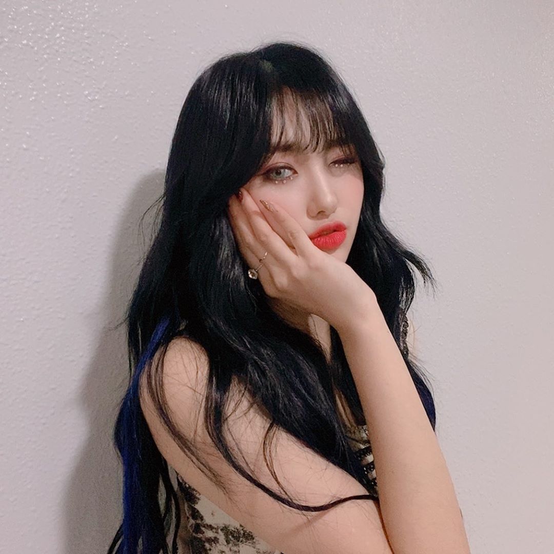 200301 Everglow Instagram Update - Aisha's message after the final stage | Scrolller