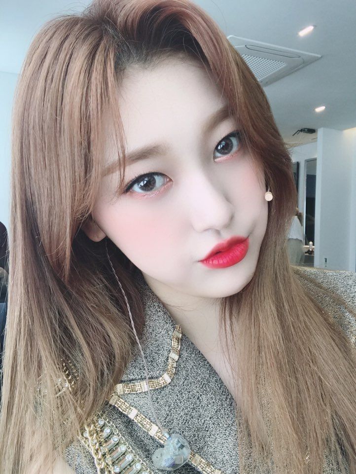 200503 - Choerry | Scrolller