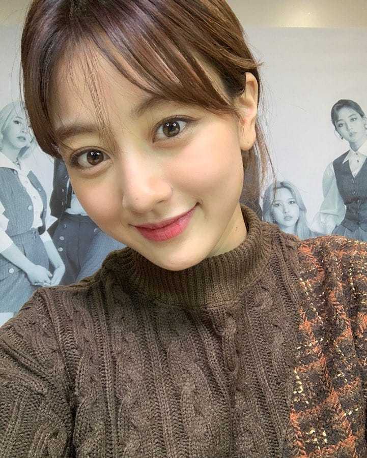 Pretty Jihyo | Scrolller