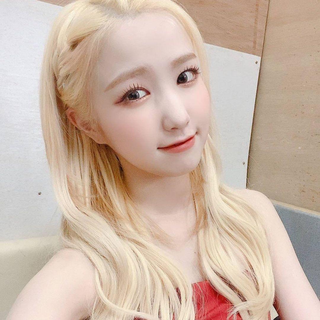 201214 RadioBerry Instagram Update With Honda Hitomi | Scrolller