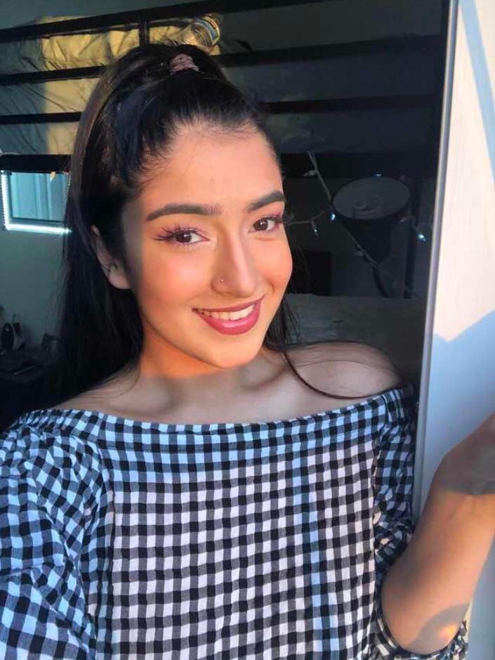 [21 F] Golden hour | Scrolller