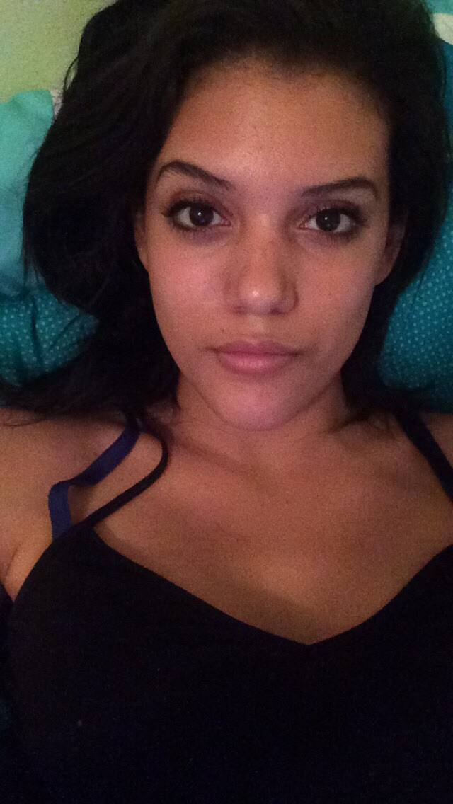 21 [F] match me please! (more in comments) | Scrolller