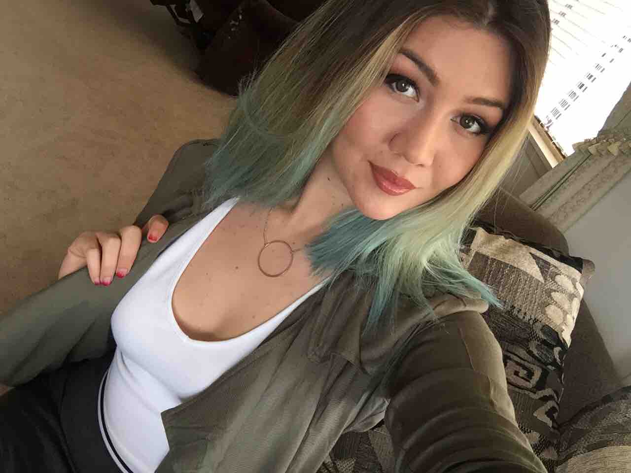 21F half Japanese half white | Scrolller