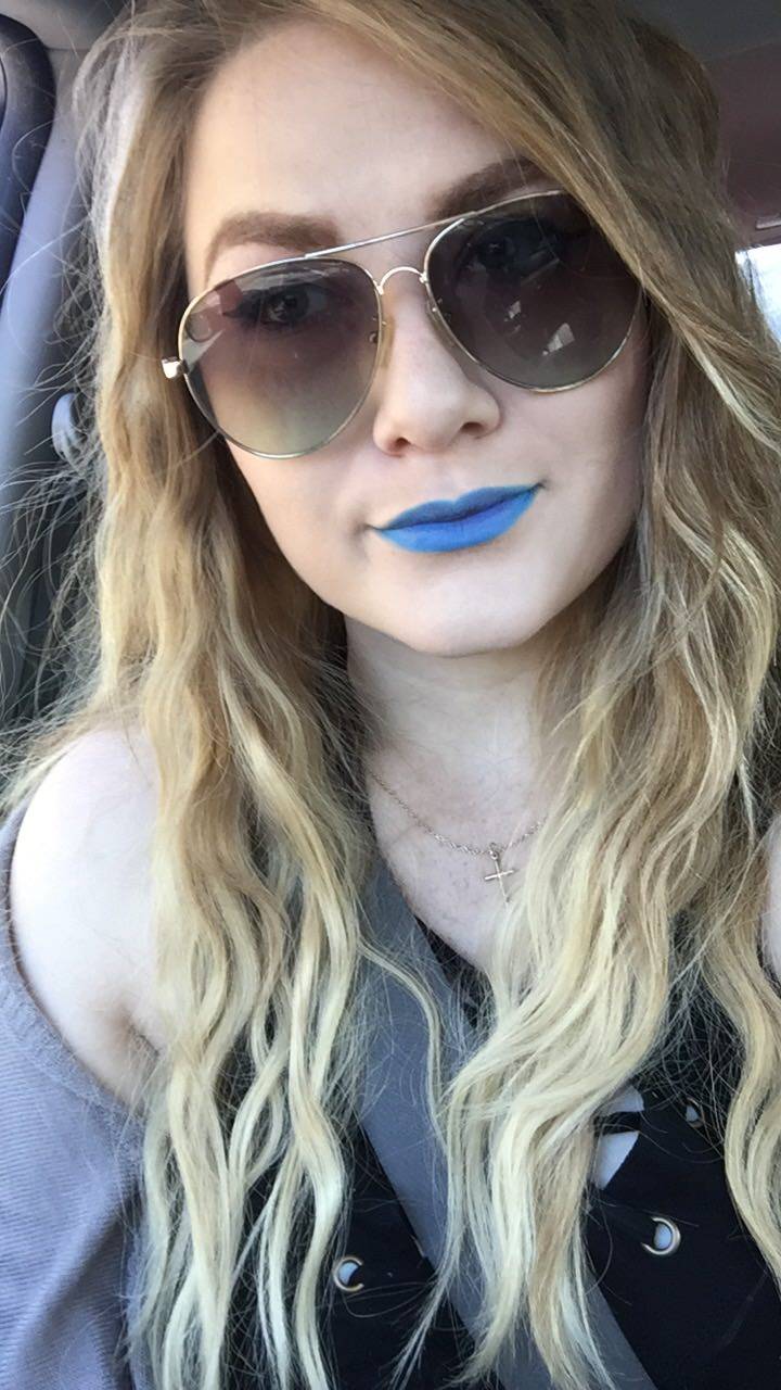 [22][online/Central PA][I live in the middle of nowhere, I'd love to find someone to liven up my ...